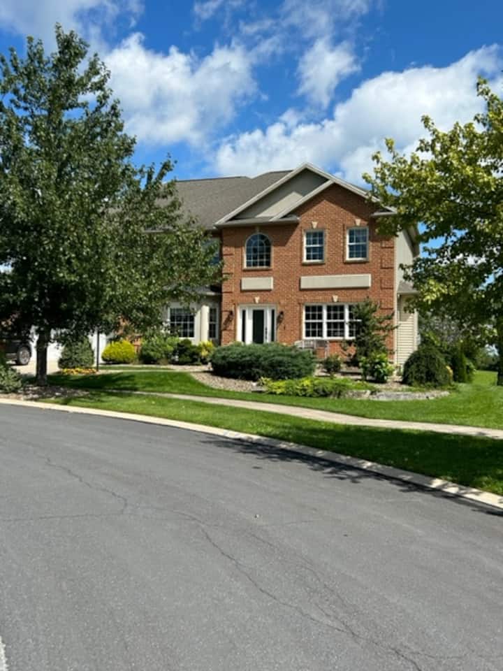 Fantastic Entertaining Home - Whipple Dam State Park, Petersburg