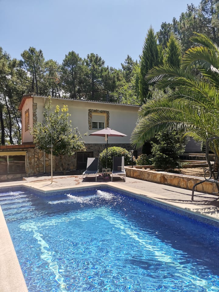 Bonita Casa En El Bosque En ÁVila - Cadalso de los Vidrios