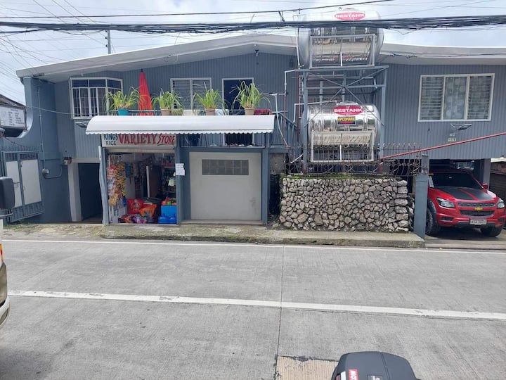 J&p Guest House-4br/5 Beds W/netflix. - Baguio