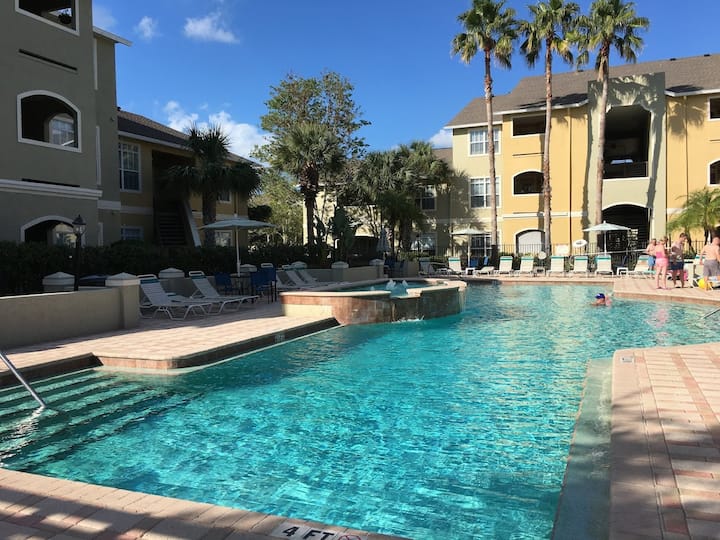 Delightful Clearwater Condo - Clearwater Beach, FL