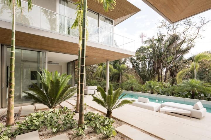 Playa Guiones Family Luxury - Nosara