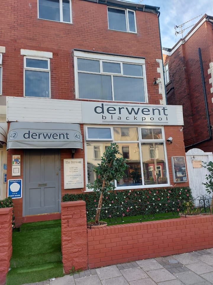 Large Family Room - Blackpool