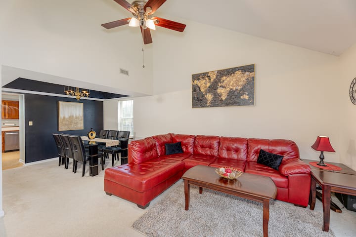 3bdrm Home In Prime Location! - Zionsville, IN