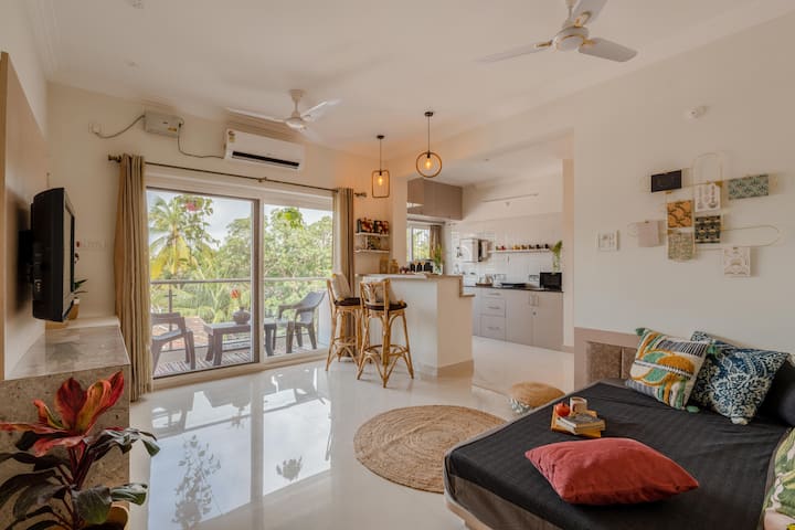 Modern 1bhk | 2 Mins Drive From Baga Beach - Goa