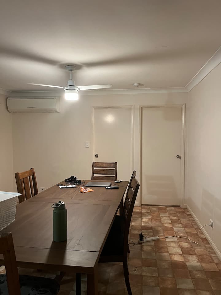 Jono Room 3 - Ipswich, Australia