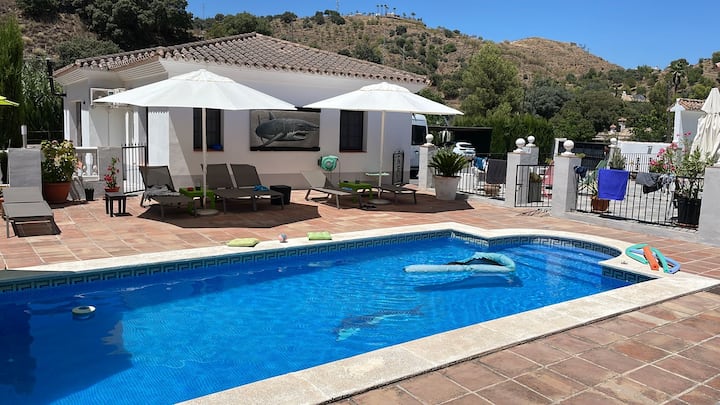 Ferienhaus, Pool Und 2 Terrassen In Coín - Monda