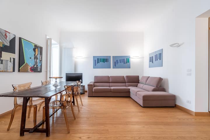 Maison Of Art - Bari