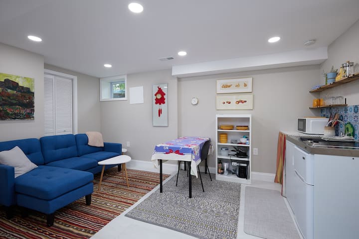 Quiet, Two-room Apartment - Silver Spring, MD