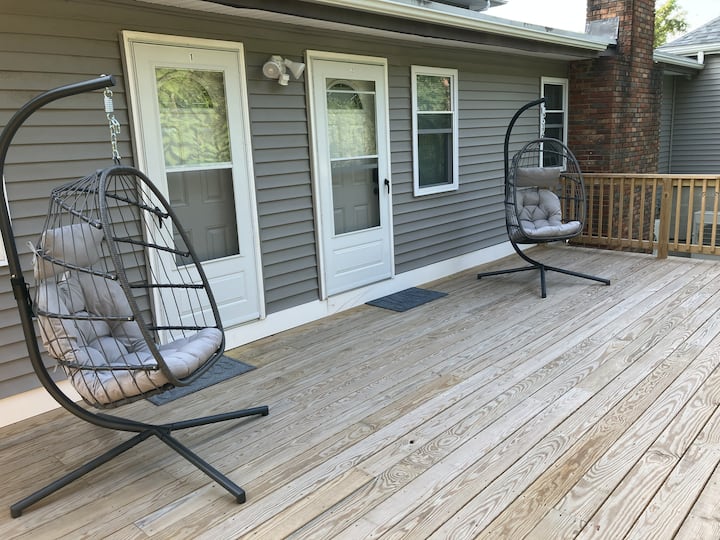 Summer Apartment On The Deck - Taunton, MA