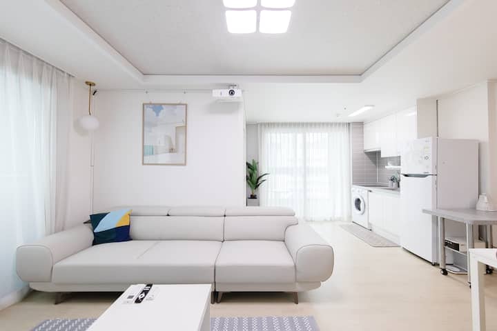 부산역 Ktx 3min, 짐보관, 고층, 단체 숙소 Marant #89 - Busan