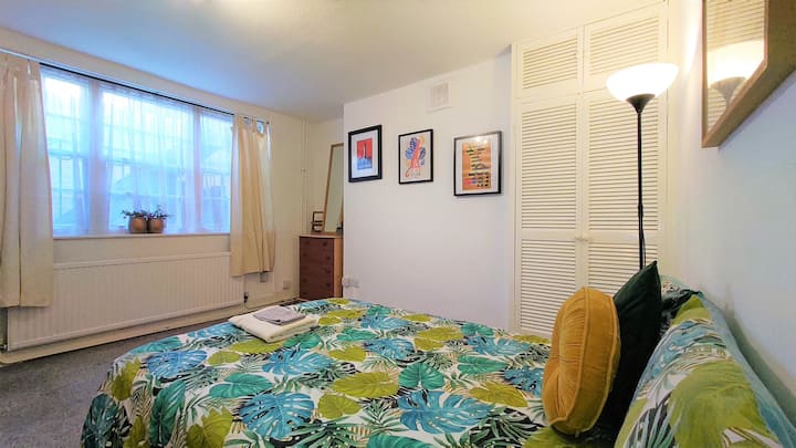 Private Room Camden Town (Bsmnt) - London, UK
