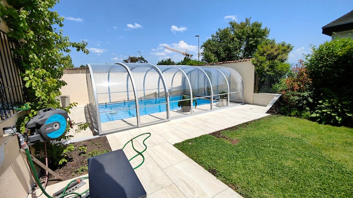 Family Home With Private Pool - Zwitserland