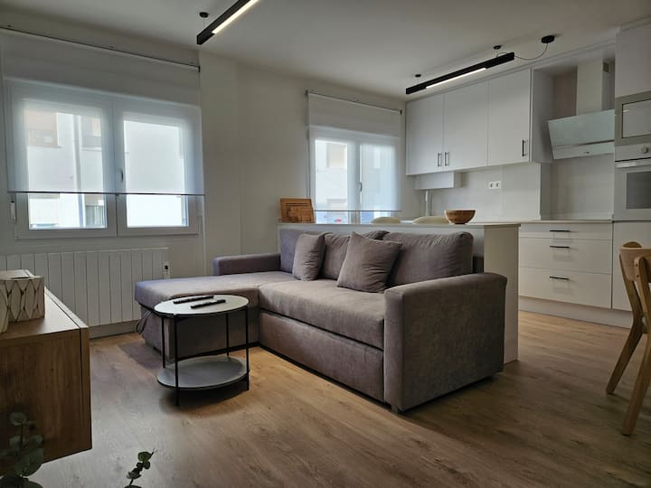 1a102 Moderno Y Amplio Apartamento - Carreño