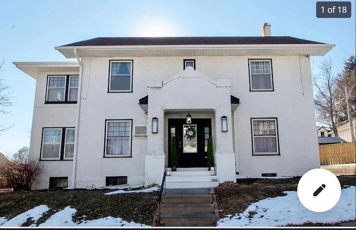 Midtown Mansion Near Chi, Blackstone And More! - Omaha, NE