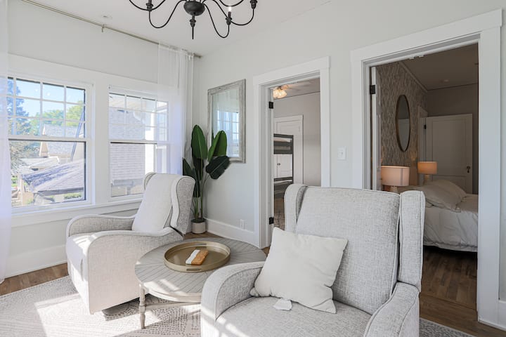 Midtown Mansion Near Chi, Blackstone And More! - Omaha, NE