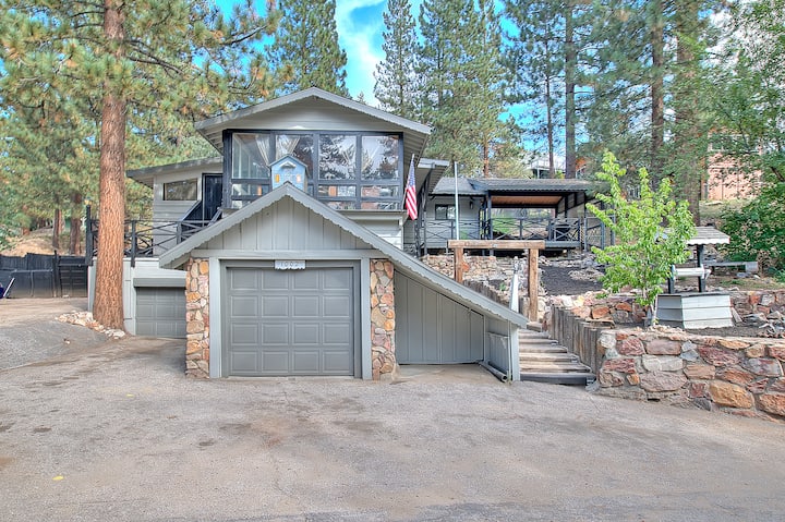 Modern & Spacious Cabin In Big Bear - Big Bear Lake, CA