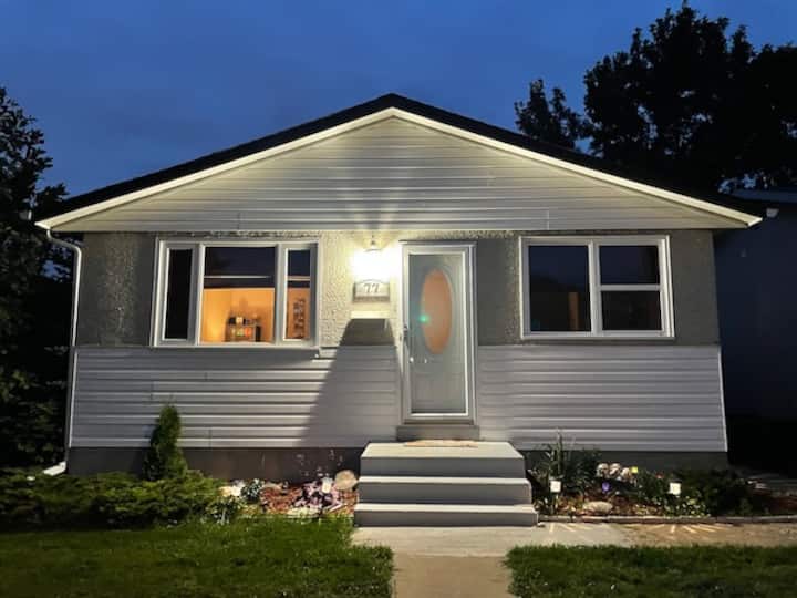 Room In Cozy Home - Saskatoon
