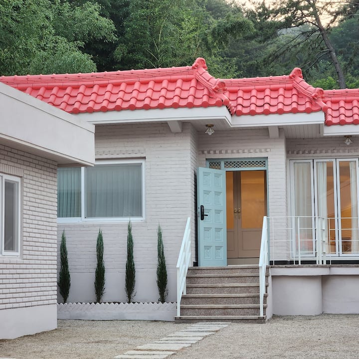 220평 반려견 동반 가능 독채 풀빌라 스테이 - 평산동