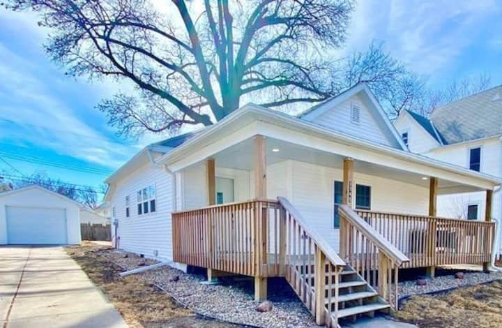 Cozy 3bd, 5 Mins To Downtown - Lincoln, NE