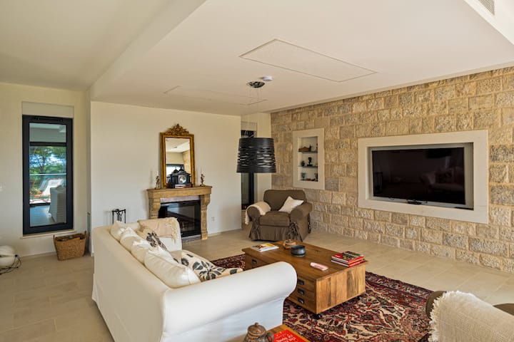 Villa Hera Lumbarda - Private Pool & Near Beaches - Lumbarda