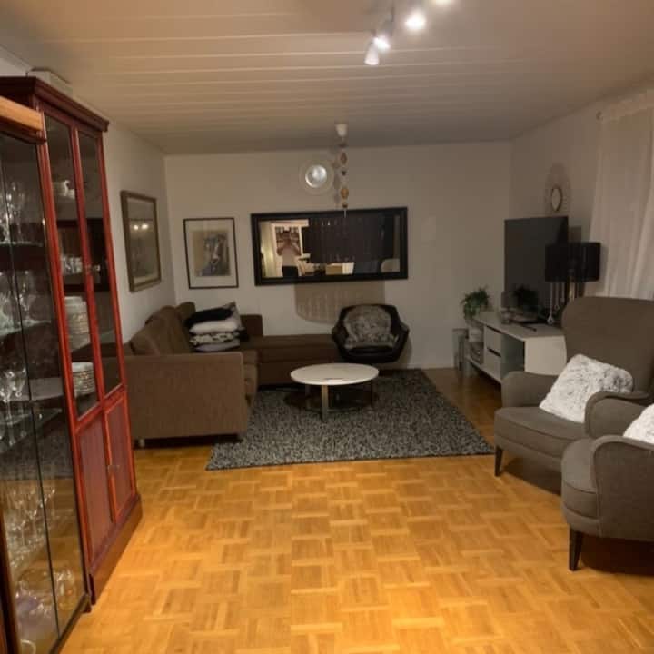 Cozy Caravan With House Access! - Luleå