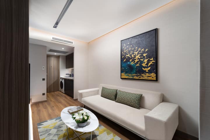 Royal Deluxe Suit 3 - Ulus