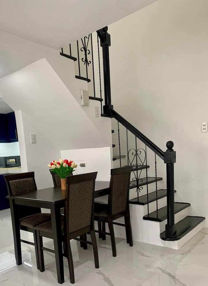 Newly Renovated Condo In Mandaluyong - Pasig