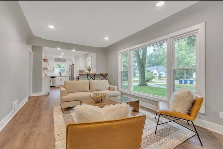 Available For Monthly Rental - Great Location! - Holland, MI