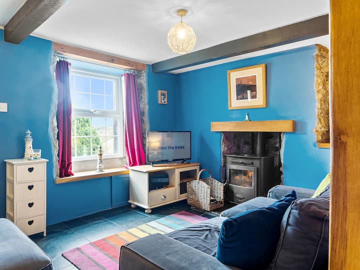 Quaint Cottage Retreat In Charming Ulverston - ウルバーストン