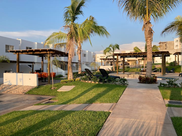 Hermosa Casa En Zona Cerritos. - Mazatlán