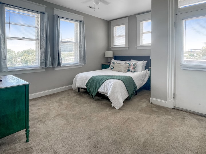 Green Room: Master Bedroom - Richmond, VA