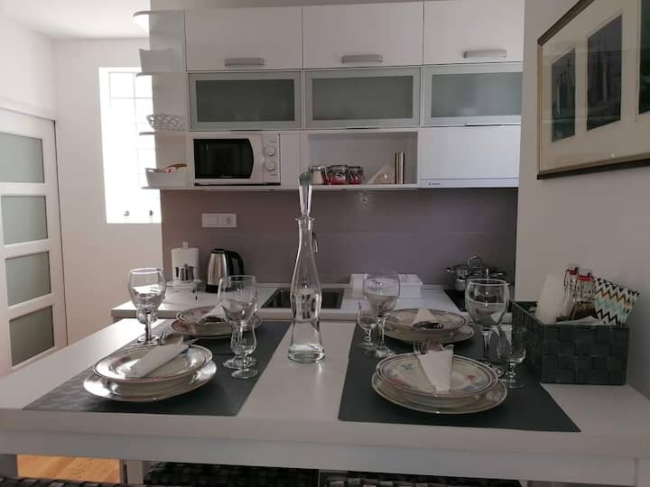 Downtown Center Cozy Apartment Poco Loco - Belgrado