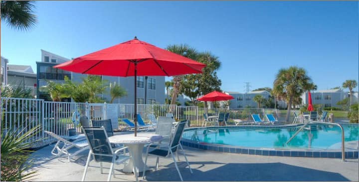 Orlando Gated Community Condo - Orlando, FL