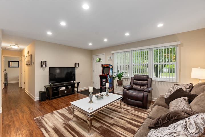 Wheeling Fhs Rental - Deerfield, IL