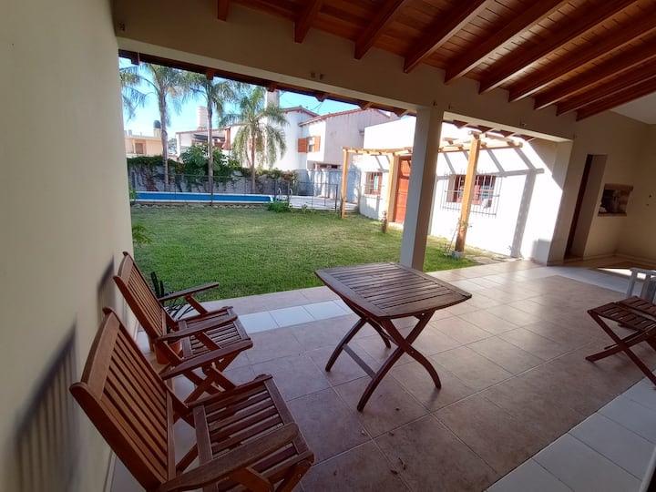 Casa Lucerna, Cálida Y Funcional - Córdoba