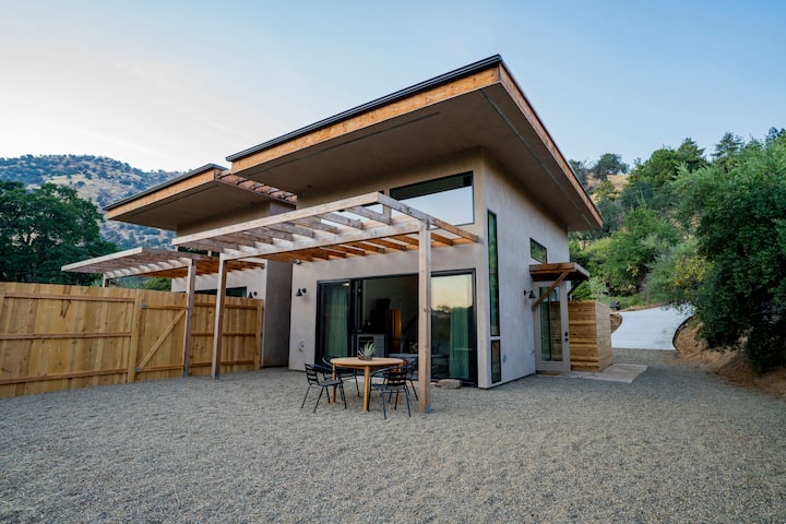 Riverview Artist Retreat, Freetesla/ev Charging#2 - California