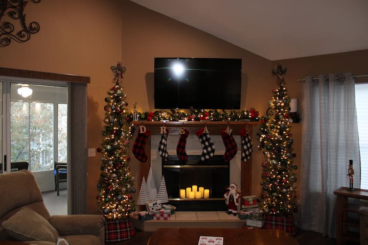 Relaxing Resort Getaway - Branson, MO