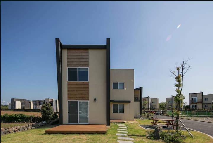 김녕윈드스톤펜션 #김녕해수욕장 근처 #바베큐가능 #깔끔한 독채펜션 - 조천읍