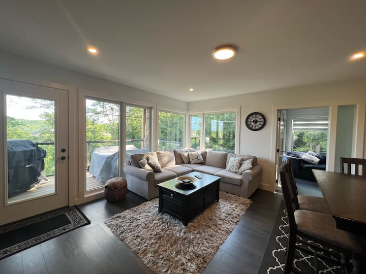 Ski-hill Condo At Muskoka - Huntsville