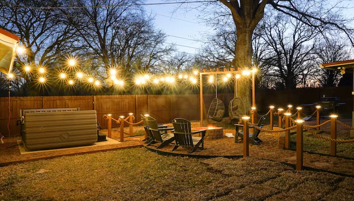 Hottub, Firepit,kingbed,boatramp - Gun Barrel City, TX
