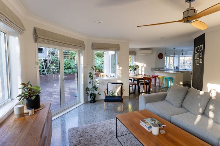 Family Friendly Beach Haven In The Mount - Mount Maunganui