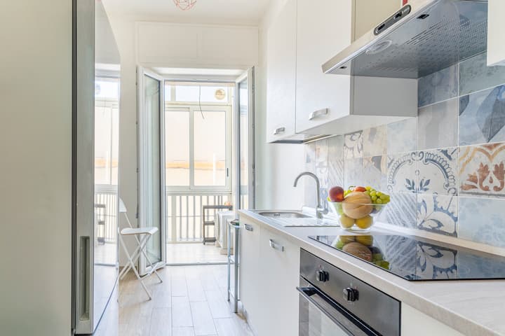 Livorno- Lungomare Viale Italia Bright Apartment! - Livourne