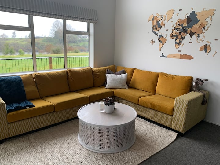 Te Awa River Path Accommodation Room/s - Huntly