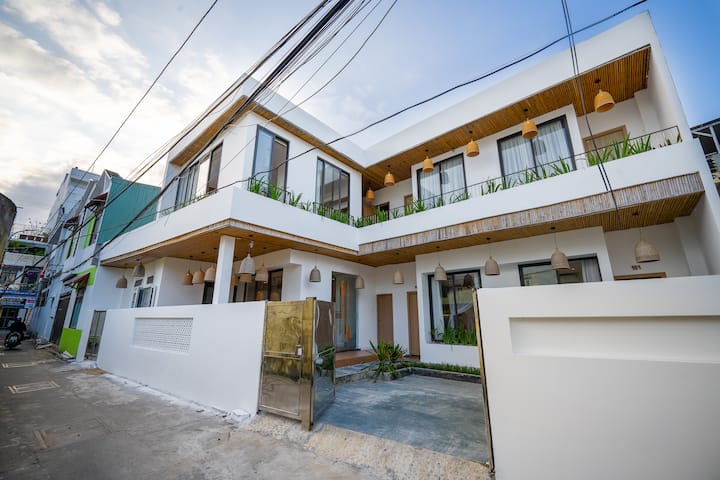 8 Bedroom, Beachside, Central, Tourist Area - 峴港