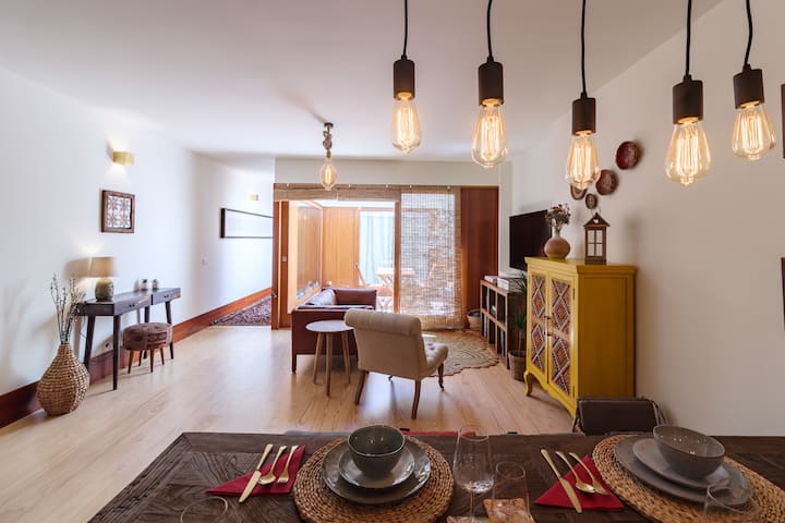 Garden Of Eden - 2 Bdrs, Elevator, Ac And Terrace - Porto