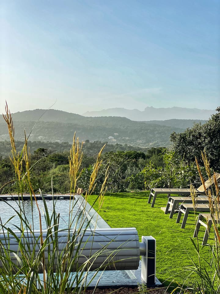 Superbe Villa Piscine Privée, Santa Giulia - Corsica