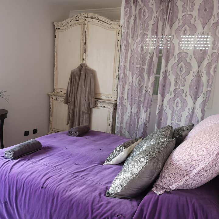 Welcome To Our Unique Art Mansion. - Orihuela