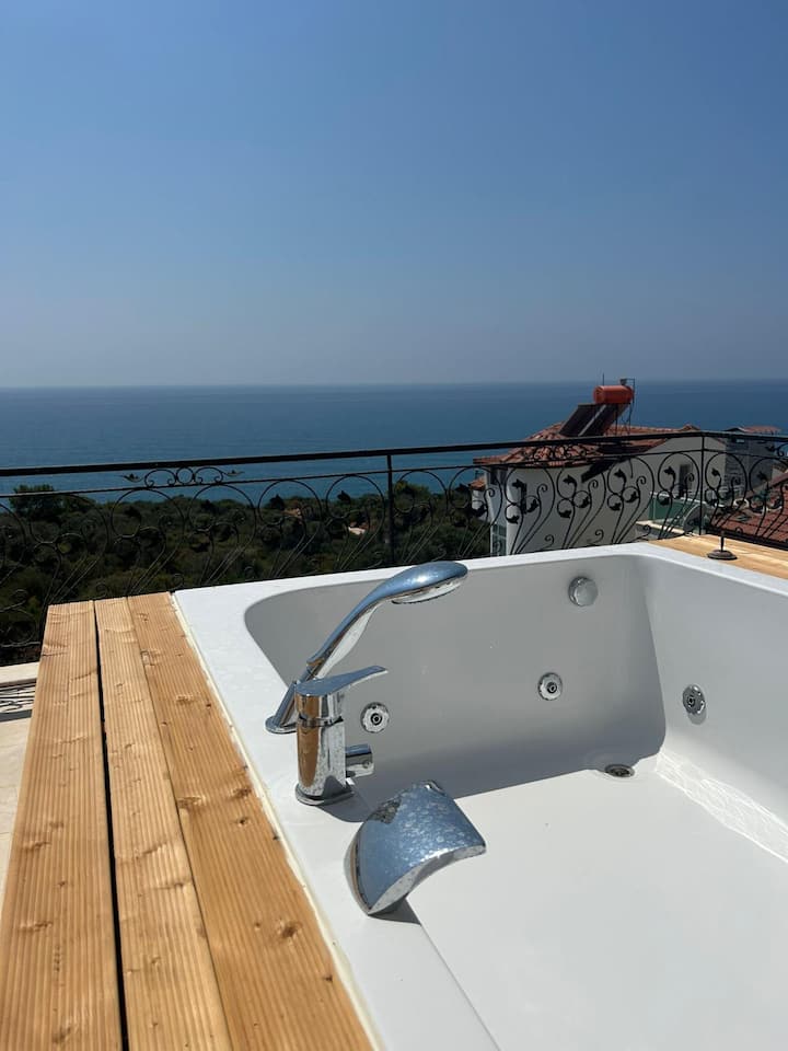 Sea View Villa With Private Pool And Jacuzzi - Demre