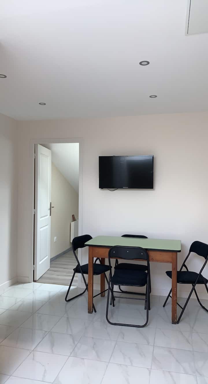 Appartement Mansardé 2em éTage - Bourg-lès-Valence