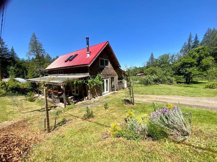 Barnplex Unit 1 - Hornby Island